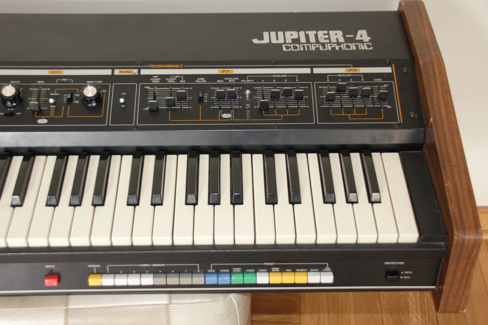 MATRIXSYNTH: Roland JUPITER 4 Vintage Analog Synth SN 831049