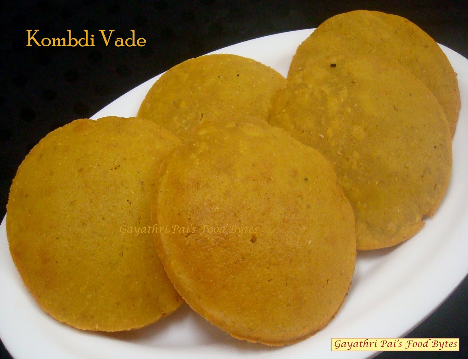 Gayathri Pai's Food Bytes: Kombdi Vade Served with Chicken Masala ...