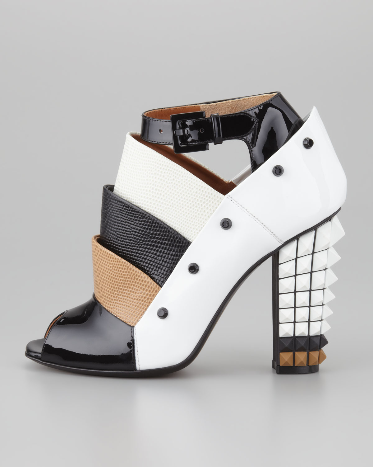 Shoe Daydreams: Finding Fendi