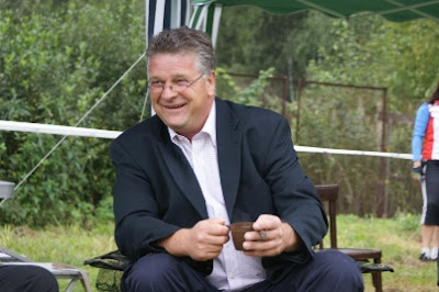 Dobermann Insider: MR THOMAS BECHT, CAN WE KNOW THE TRUTH??