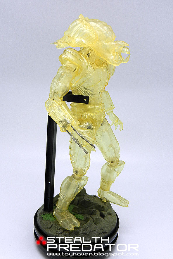 toyhaven: Medicom RAH Stealth Predator Figure