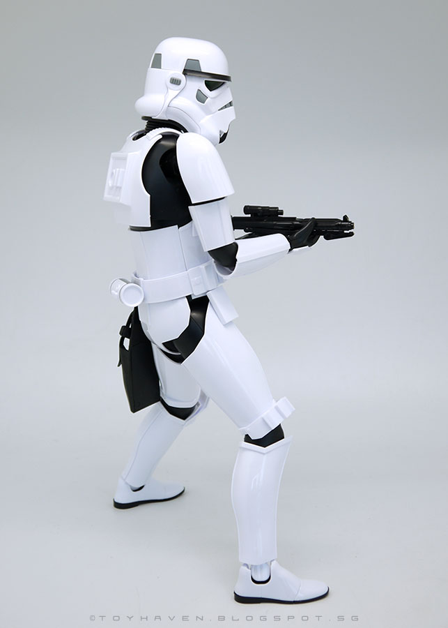 toyhaven: "It's them! Blast them!" Review of Bandai 1/6th scale Star ...