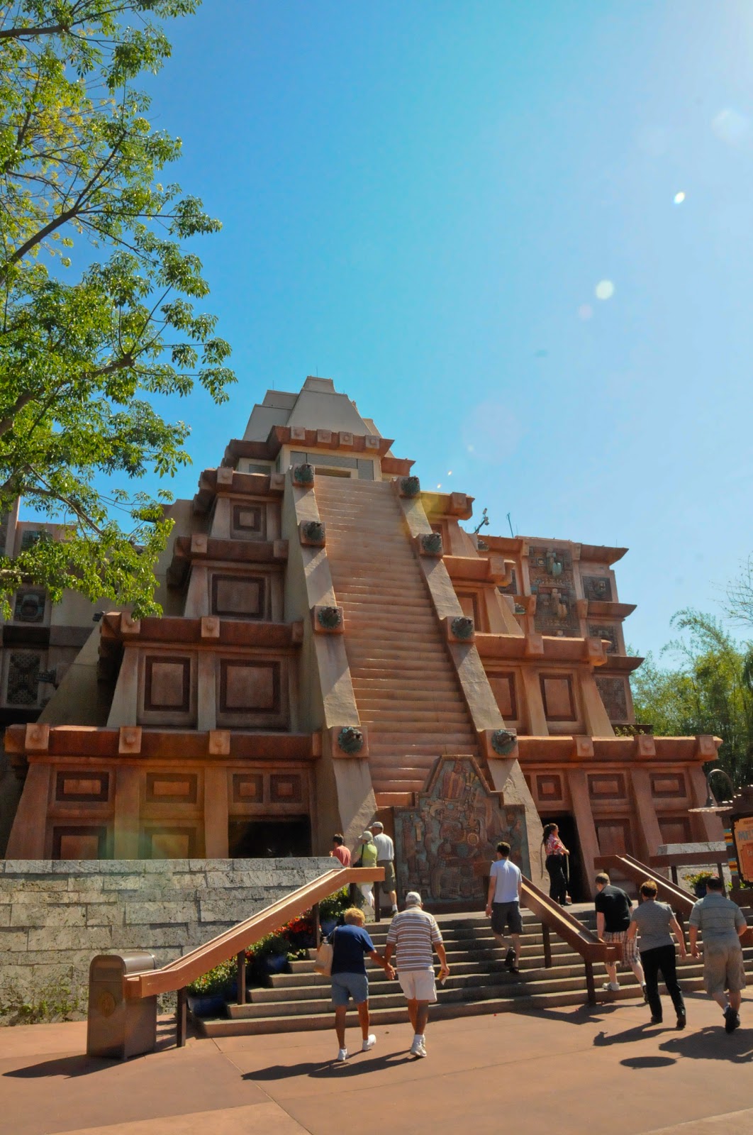 Brian in WDW: Epcot World Showcase (Part 1)