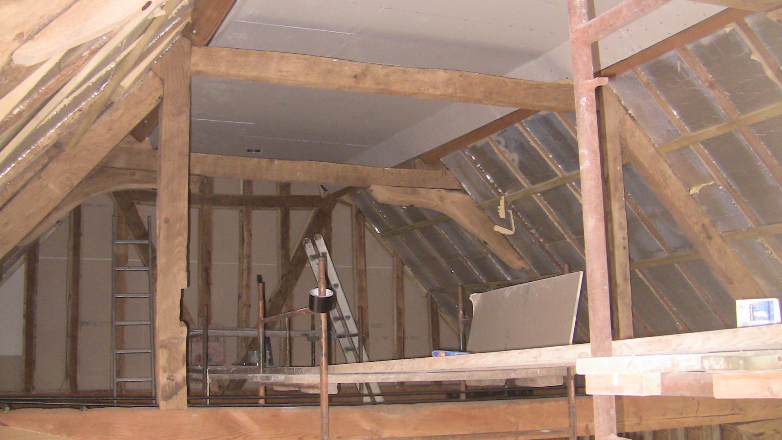 Barn Conversion 2011: Week Thirty Seven – Of Purlins & Plasterboard