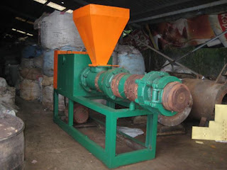 Aneka Ragam Mesin diMalang: Mesin Extruder
