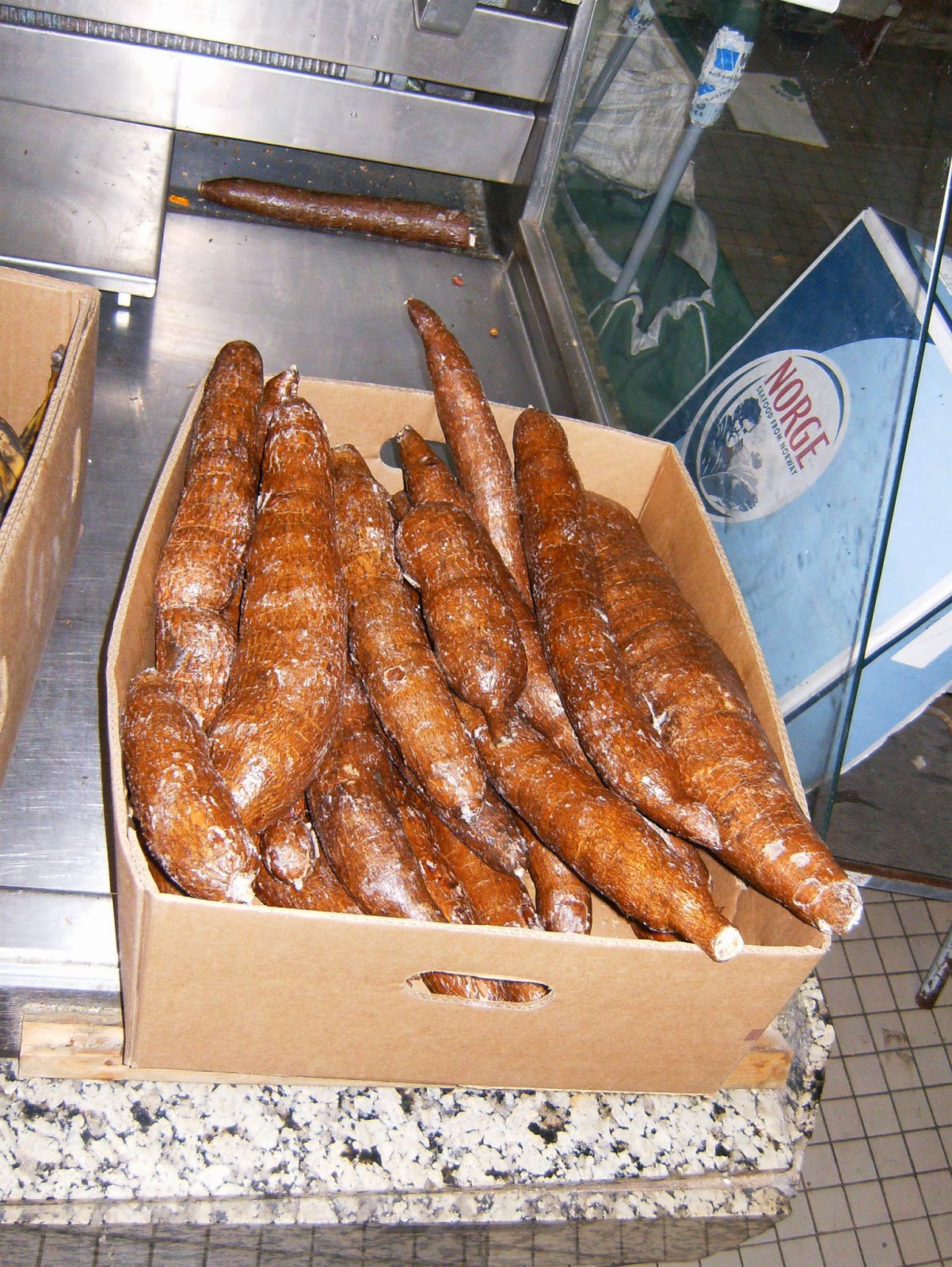 Tractothèque: Bruxelles 2014 - Chikwangue Kuanga (PS)