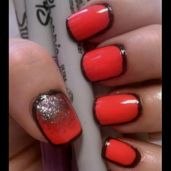 Border nail art - Blonde Suite