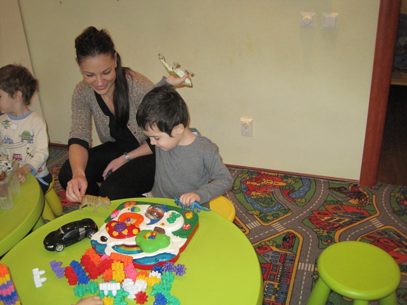 Gradinita Yuki: Program zilnic grupa mini - Grupa Strumfilor