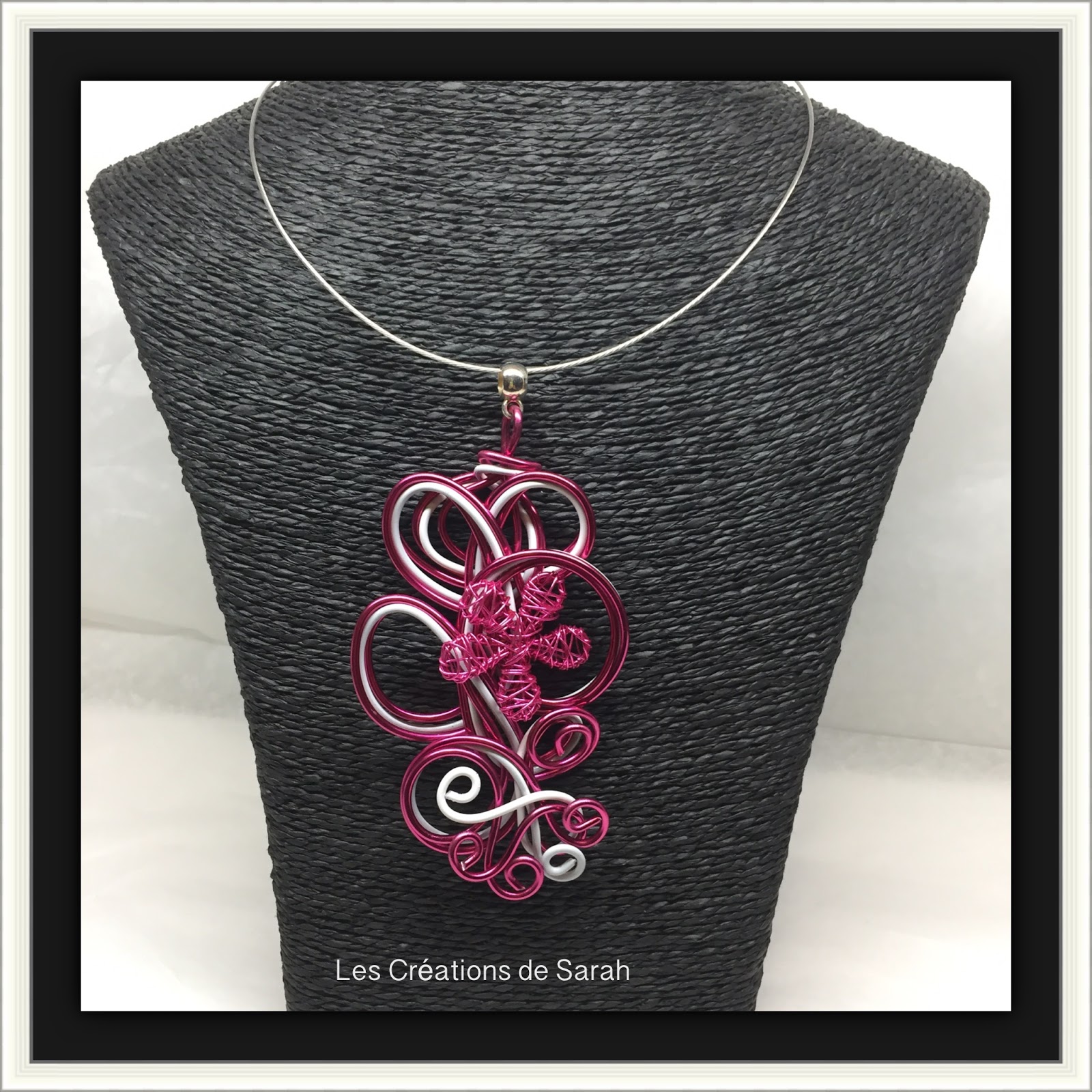 Les créations de Sarah: Collier en fil d'aluminium