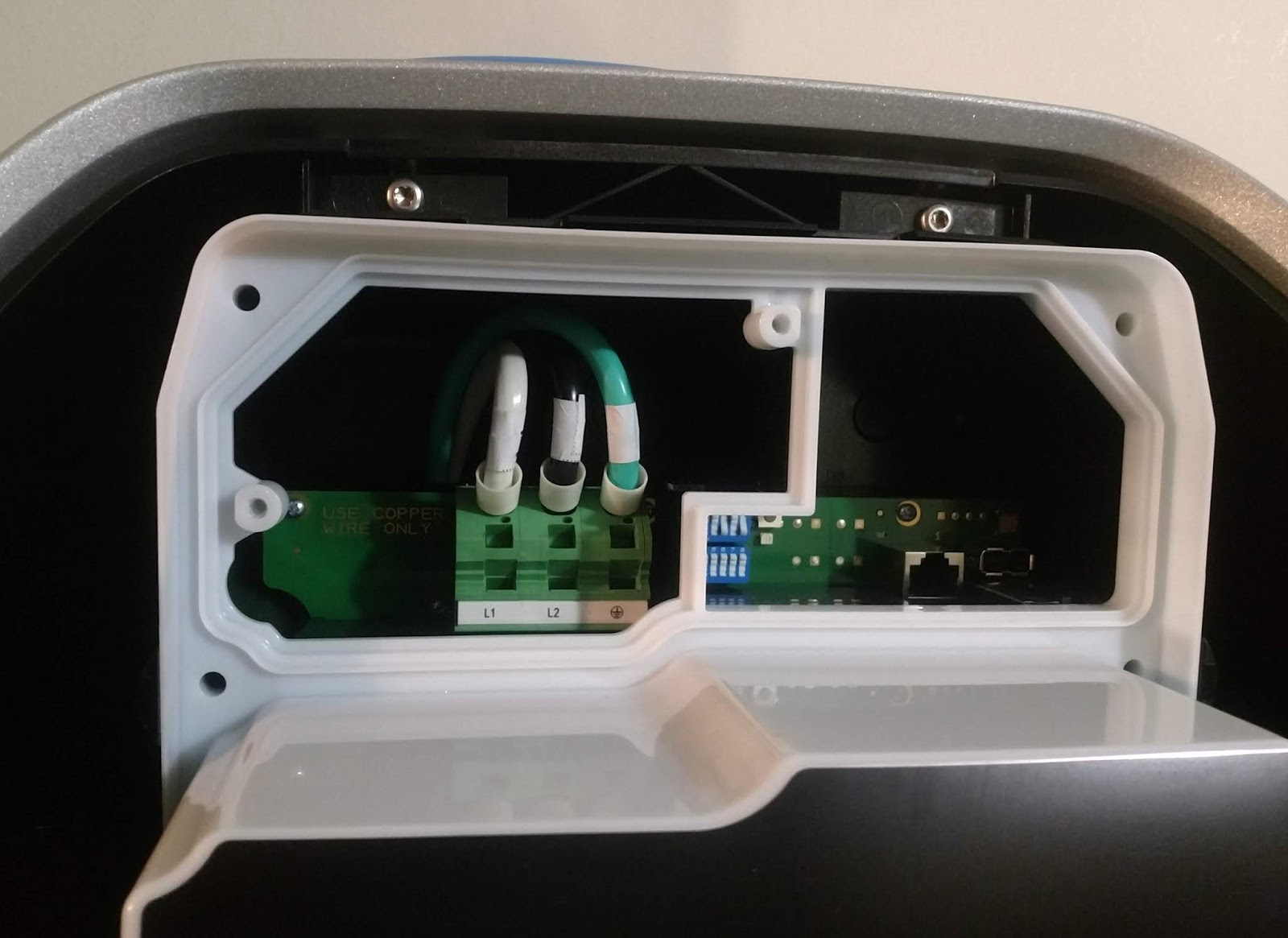 Un BMW i3 en Bogotá: Instalación y uso del Wallbox