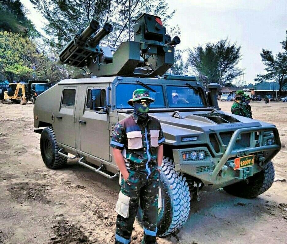 DEFENSE STUDIES: Melihat Prajurit Arhanud Latihan Menembak Atasi ...