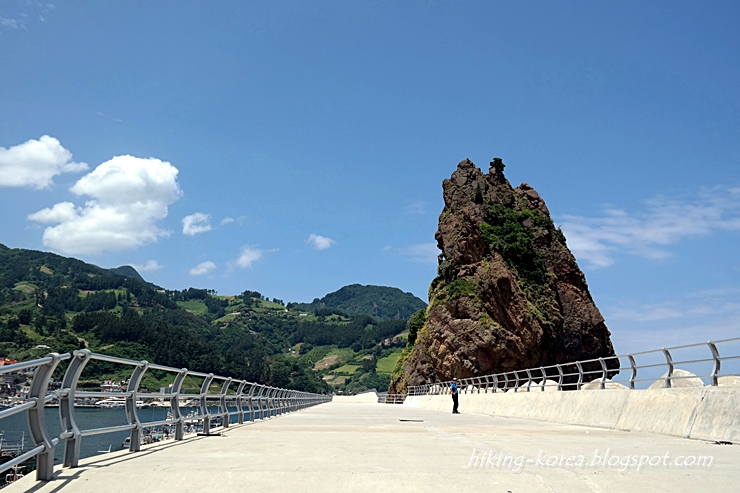 Hiking, Trekking, Local Tour in Korea: Ullengdo (Ulleung island ...