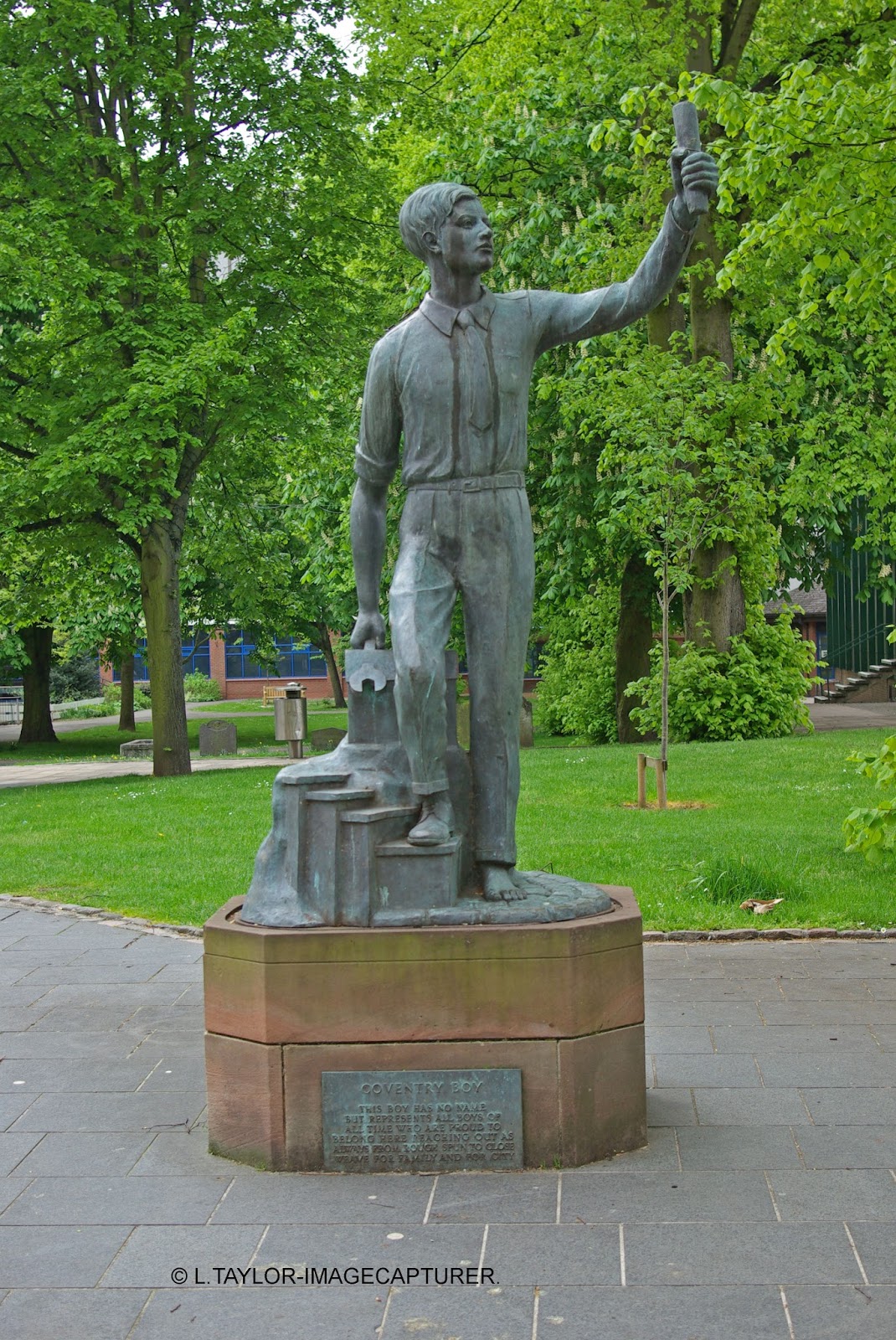 IMAGECAPTURER.: STATUES.