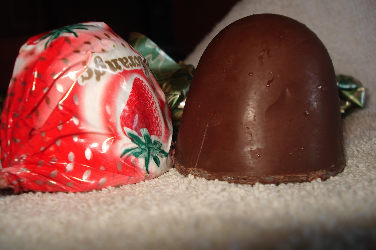 TRUFAS GAÚCHAS: TRUFAS RECHEADAS DE MORANGO.