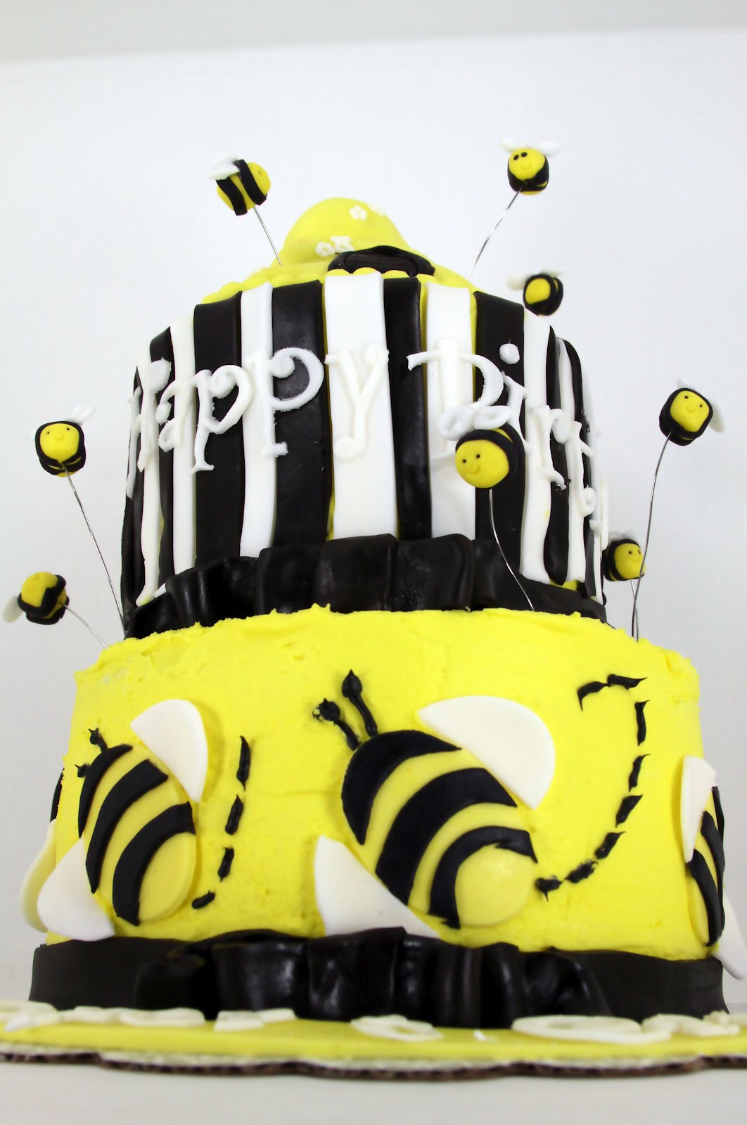 Tastefully Done: Bumble Bee Cake Serves 25 $87.50