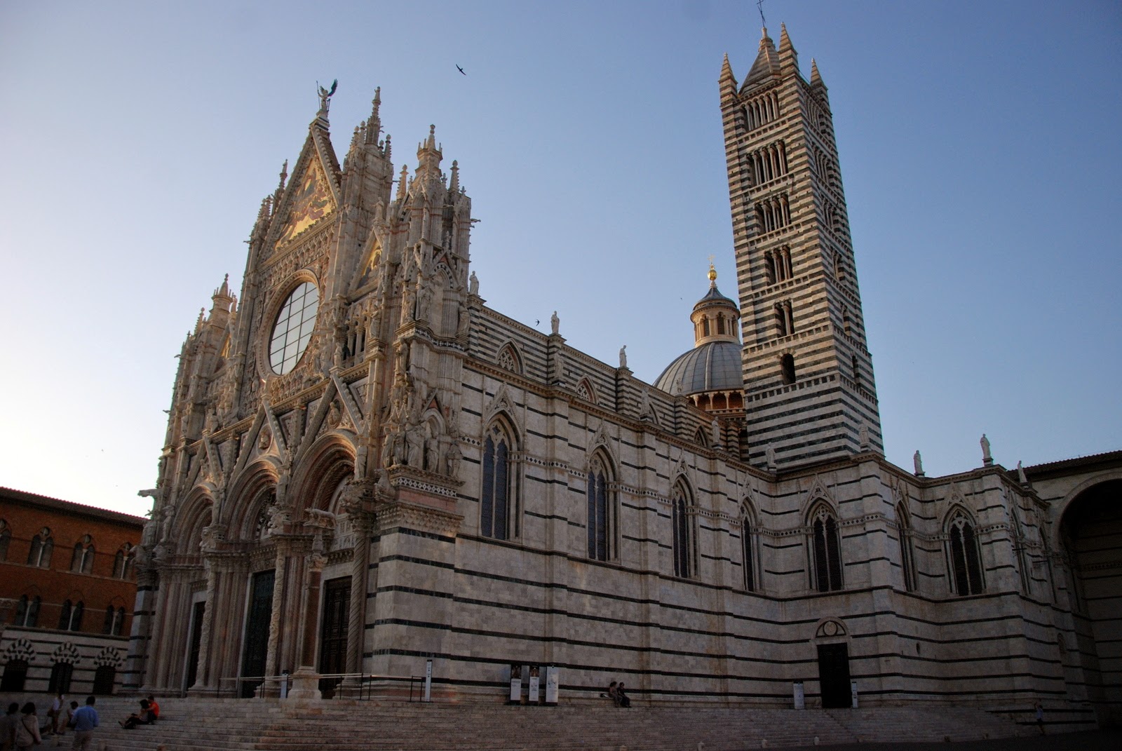 În altă seară, Siena