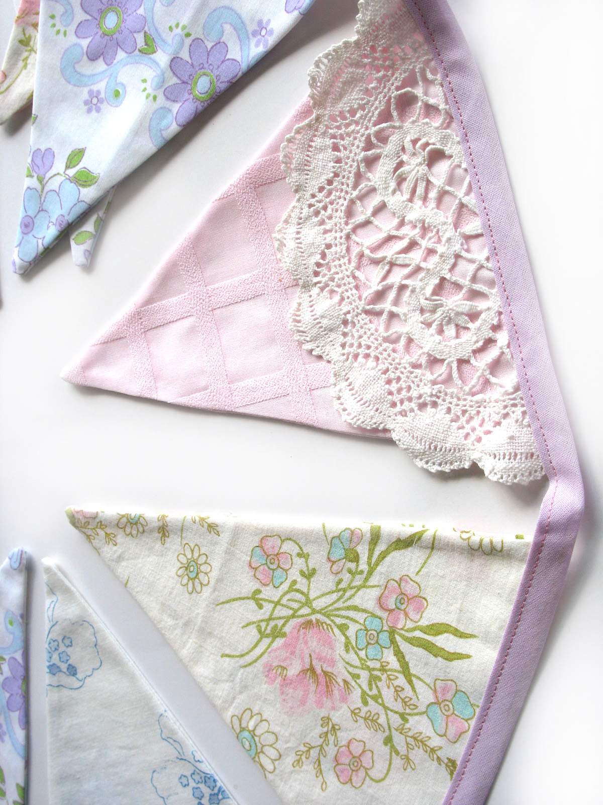 Merry-Go-Round Handmade: More Handmade 'Garden Party' Vintage Retro ...