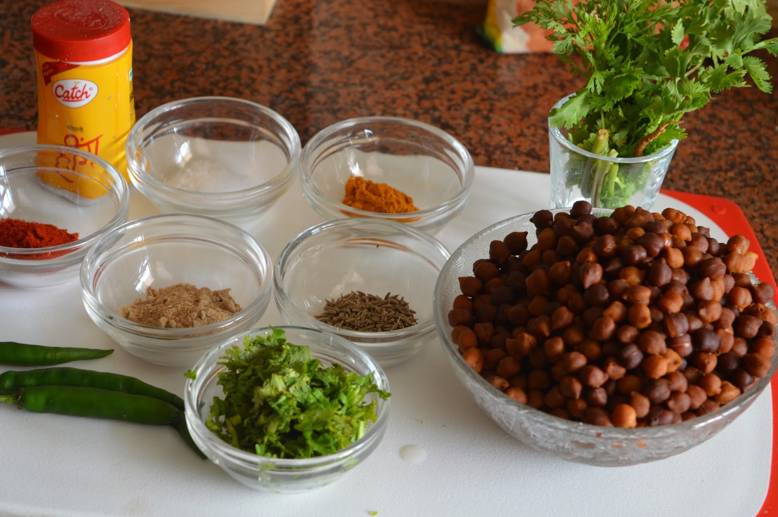 exotic-n-easy cooking: Sukhe Channe (Dry Channa)