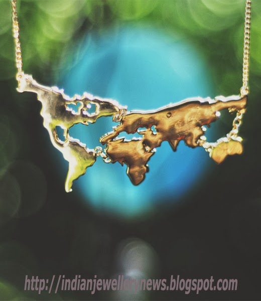 Gold World Map Necklace-2