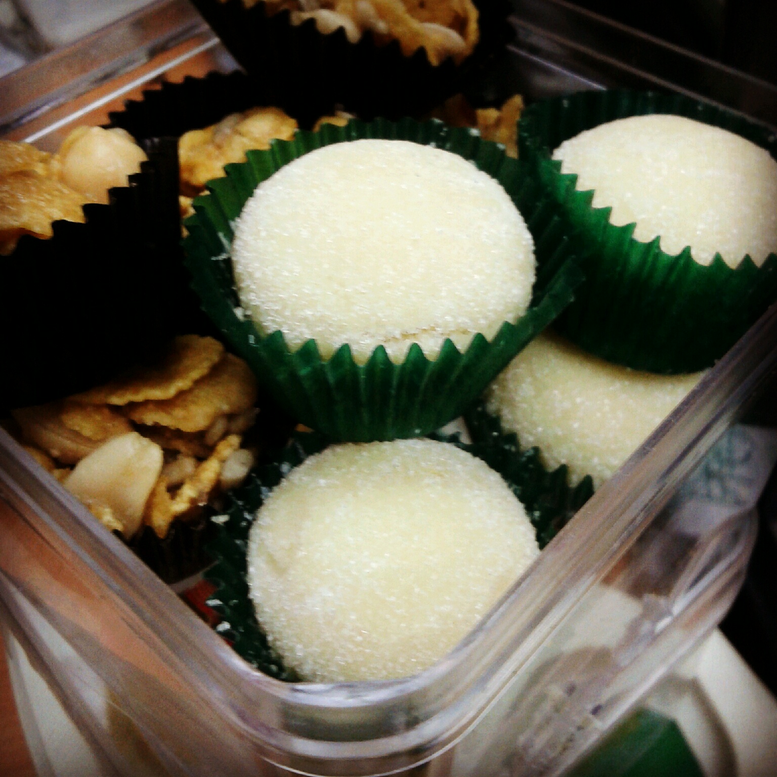 Kelley The Cat : Hari Raya Countdown (kuih raya)