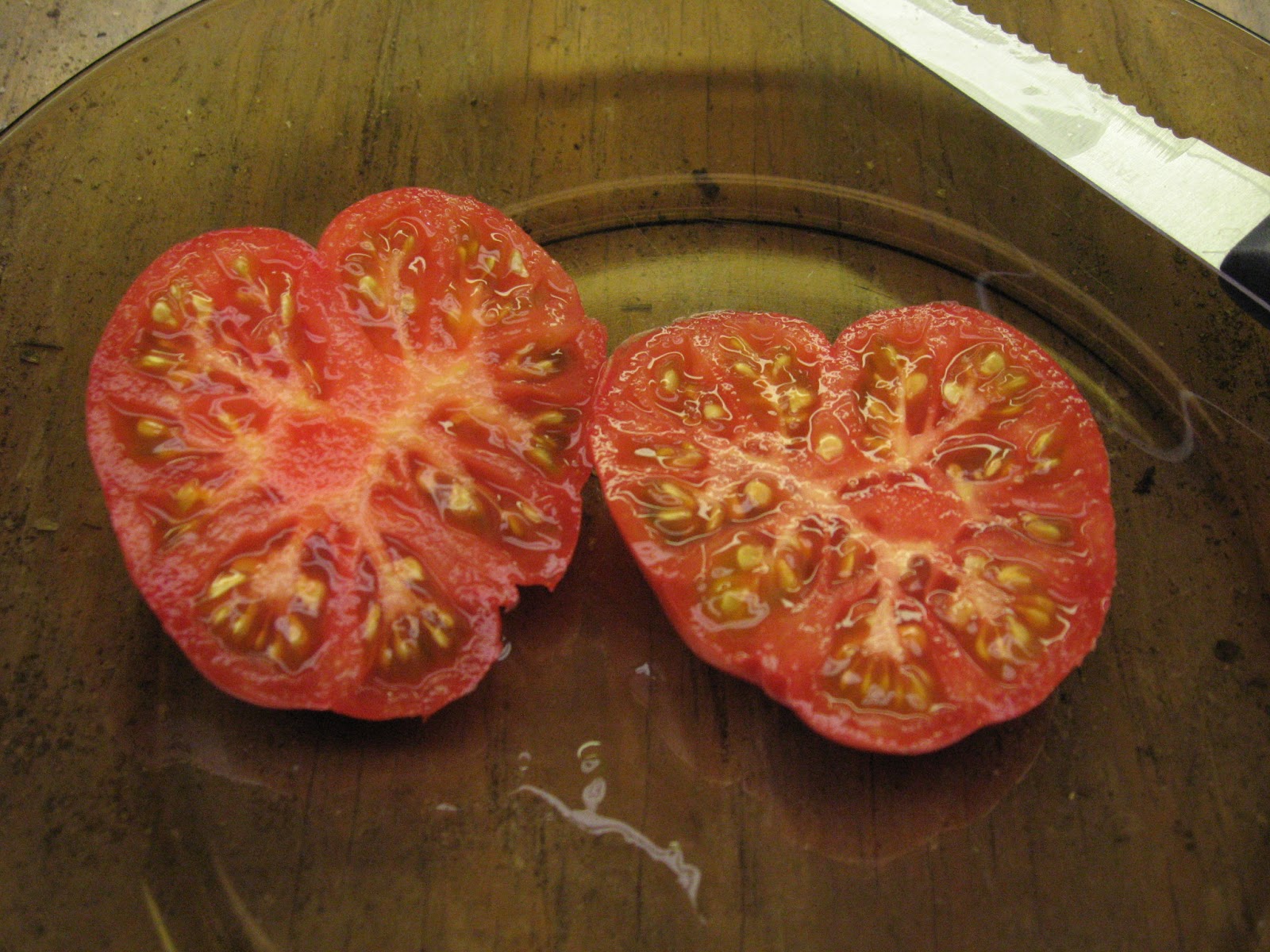 Growing Heirloom tomatoes: Featured tomato: Oaxacan Pink