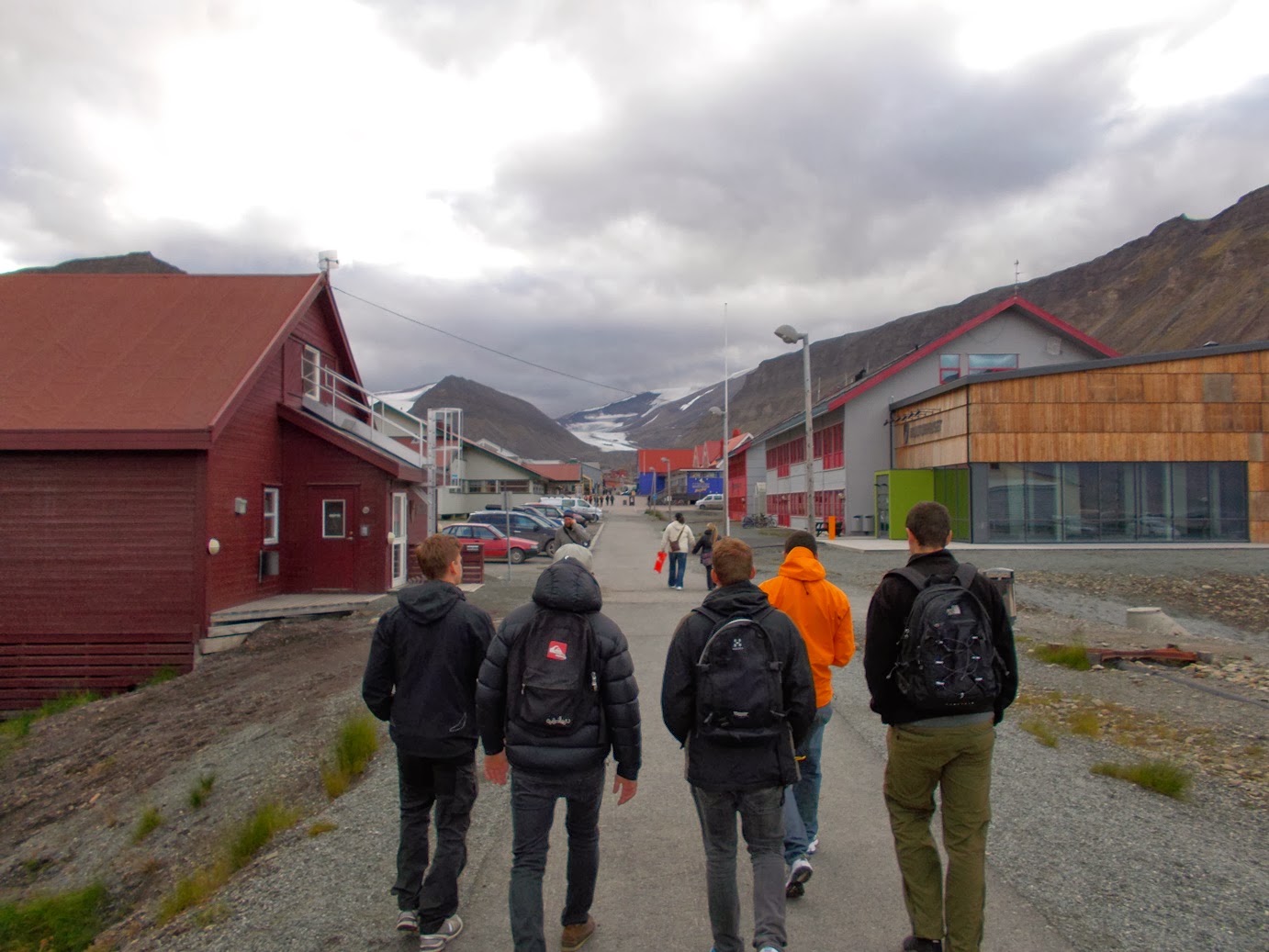 Never stop discovering...: The University Centre in Svalbard (UNIS ...