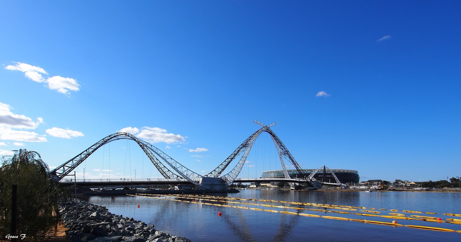Perth Daily Photo : The Matagarup Bridge..