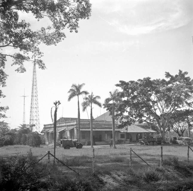 Indonesia Zaman Doeloe: Stasiun radio NIROM Bandung di masa perang ...