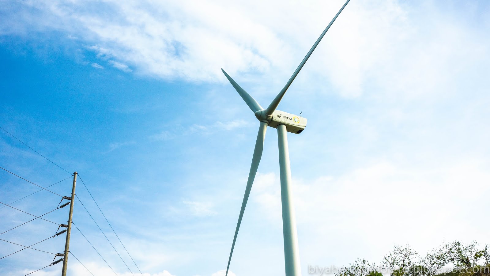 Biyahero Sombrero Travel Blog : The Windmill Farm of Pililla Rizal