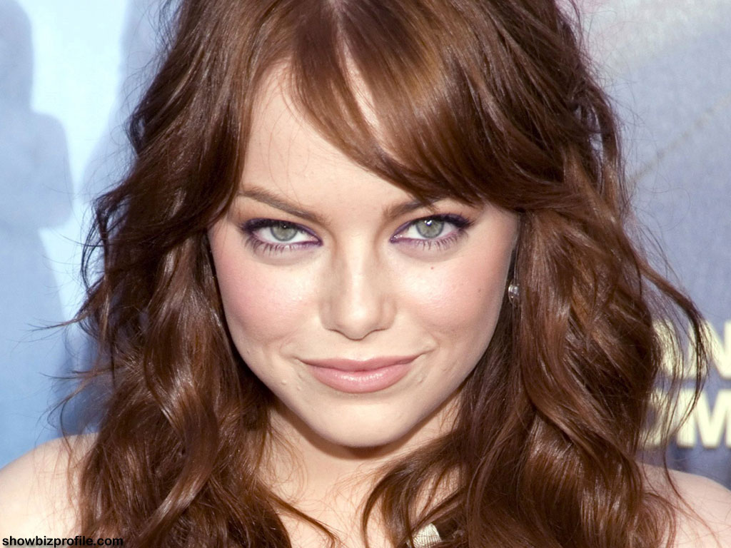 Super Hollywood: Emma Stone Latest Hairstyles