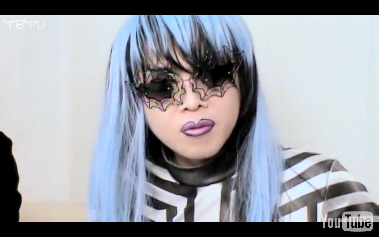 BlondeGothic: Dada Alien Makeup Attempt