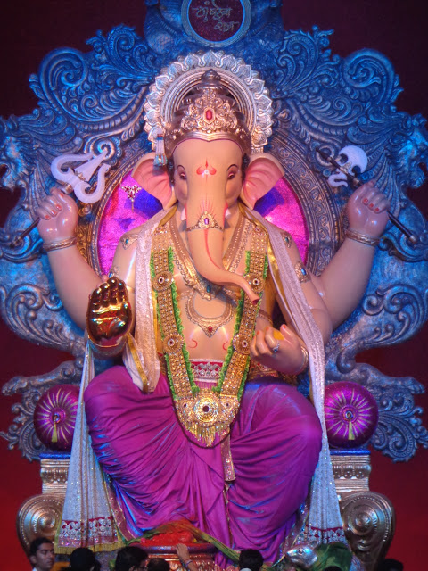 Travel to God: GANESHOTSAV : Lalbaug cha Raja & Mumbai cha Raja