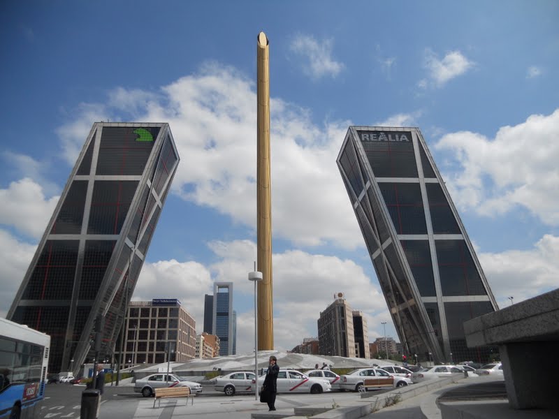 Historia y Genealogía: Plaza de Castilla. Madrid.