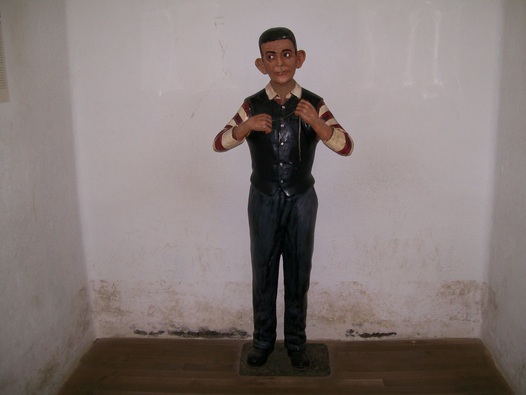 El mundo desde otra perspectiva.: EL PETISO OREJUDO