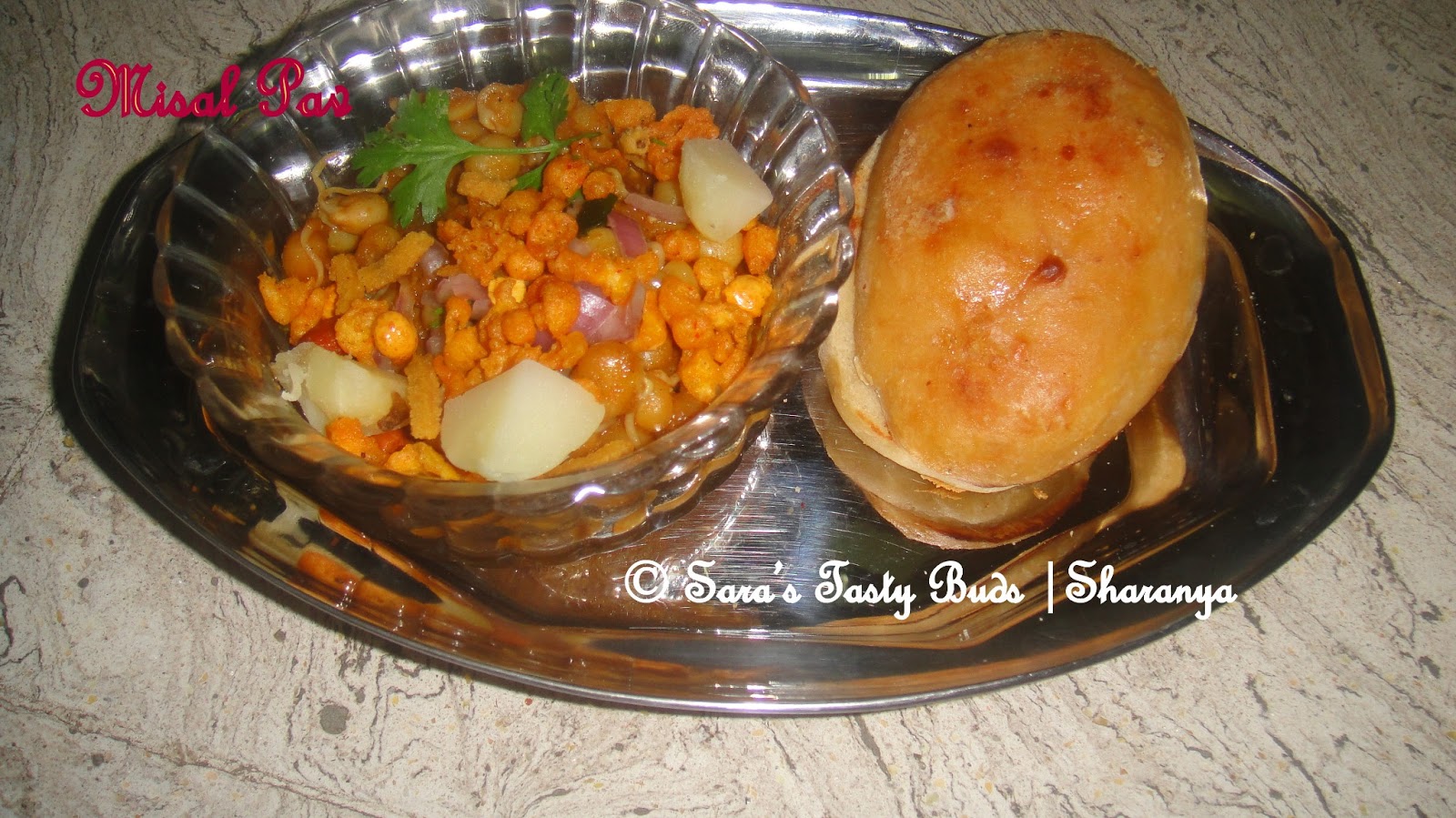 SARA'S TASTY BUDS: Misal pav – Pressure cooker Method