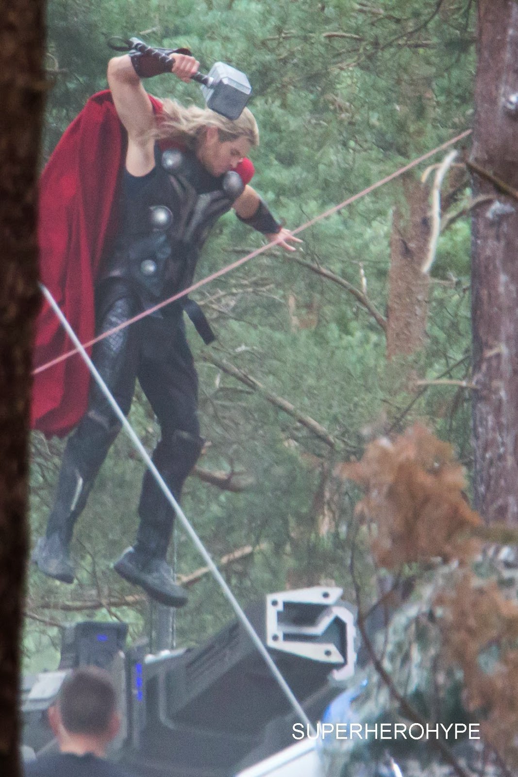 AVENGERS: AGE OF ULTRON Set Photos Show THOR Smashing an Artillery Cannon