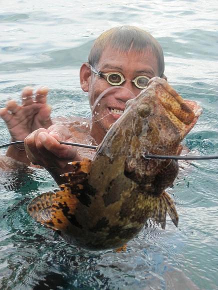 El Viajero: Badjao Spear Fishers