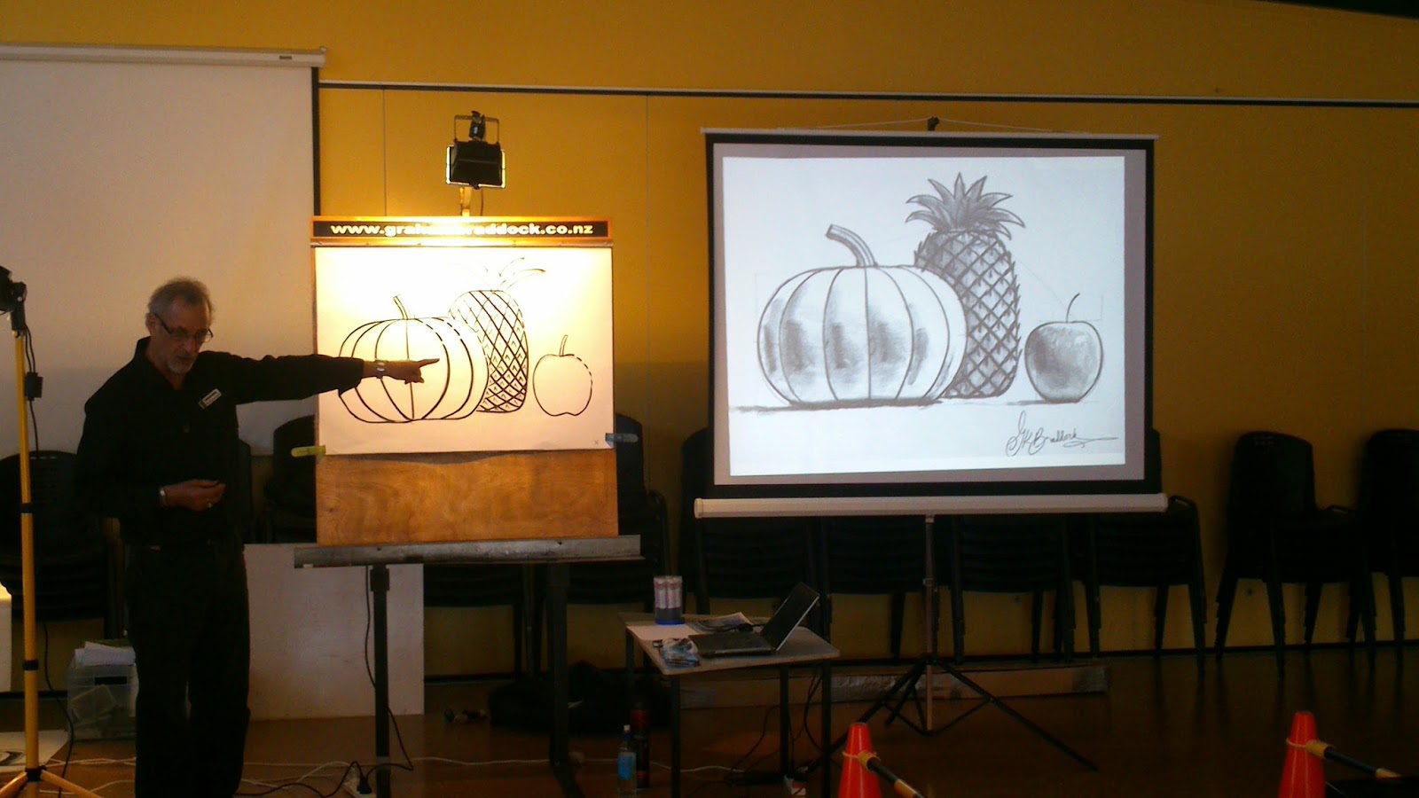 Room 14 @ Arahoe: Art workshop with Graham Dodd