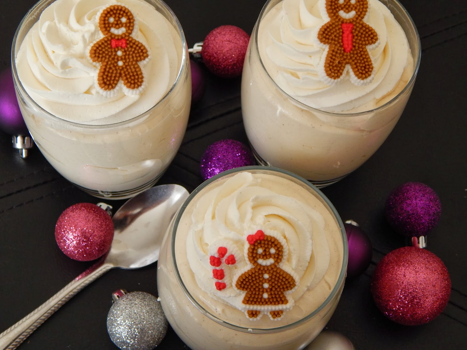 MorningNooNight: No Bake Gingerbread Cheesecake Parfaits
