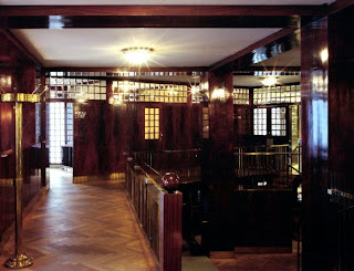 O que fez Adolf Loos?