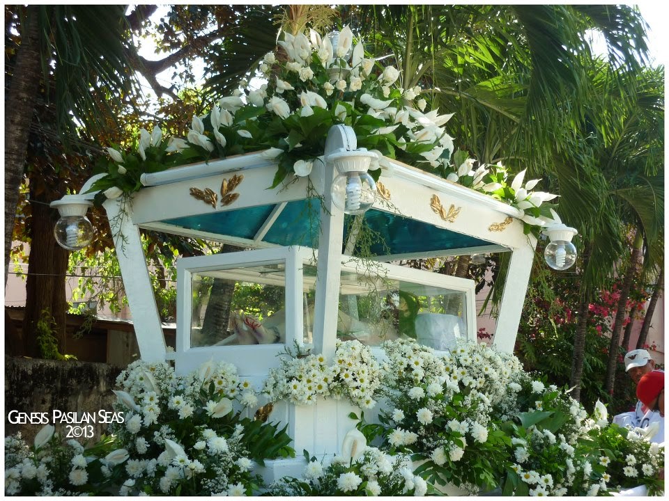 Santo Entierro Carozza - Holy Week Procession