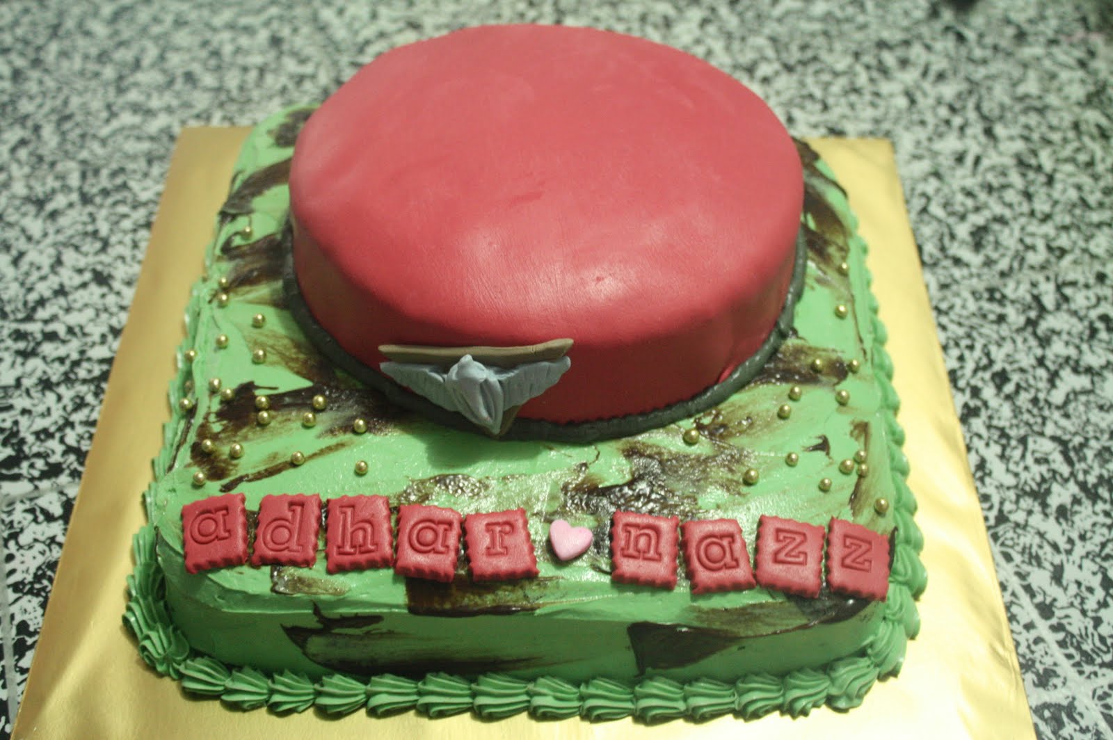 * Lissa n Rayyan ~ My Little Cupcakes * MA0150807-H: Army Beret Cake