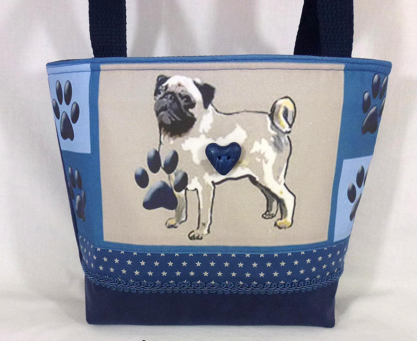Leslie's Art and Sew: Spoonflower Pug Dog Bag
