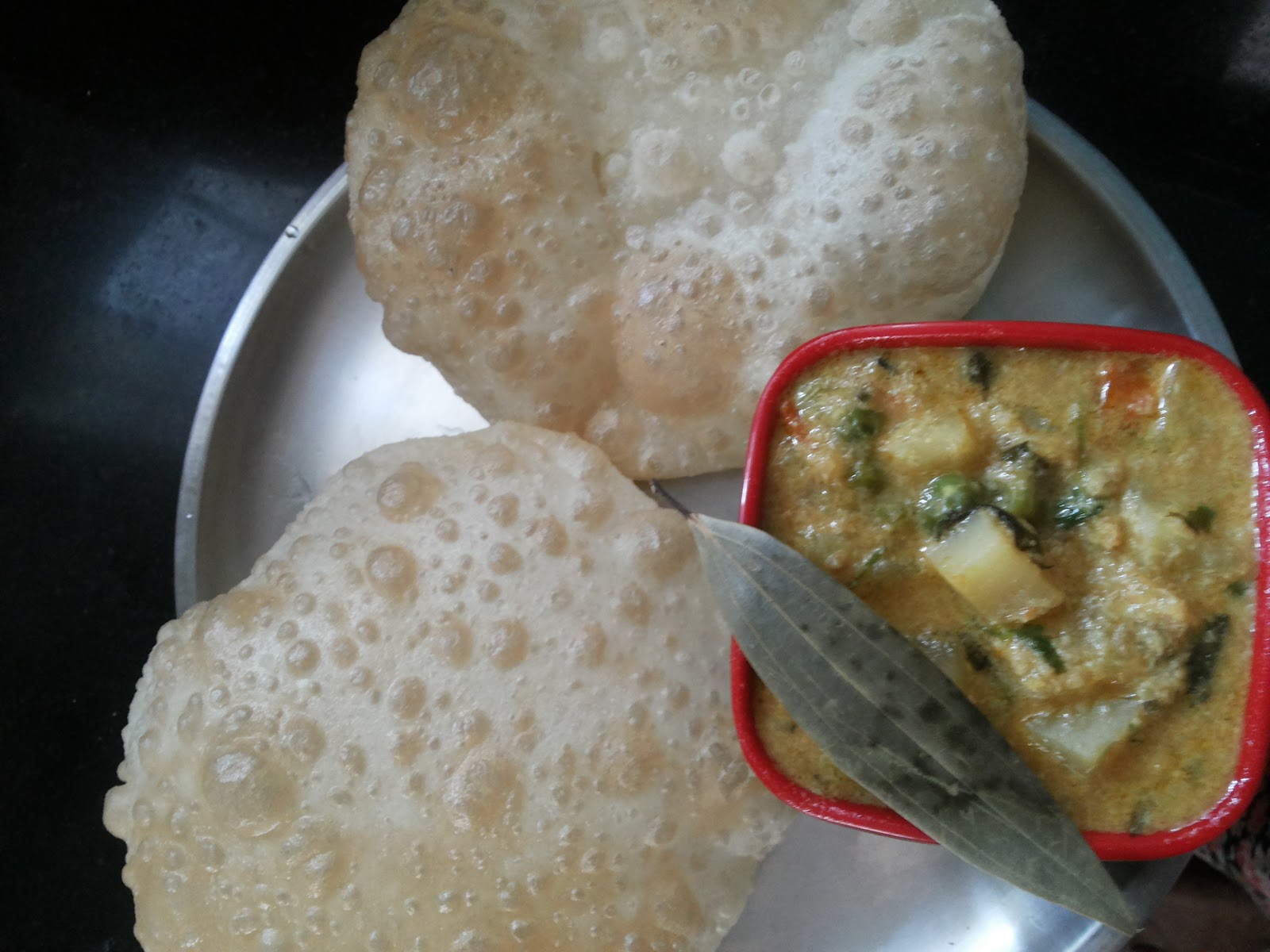 Chola Poori / Bhatoora