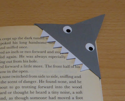 Crafty Sunflower: Shark Bookmark