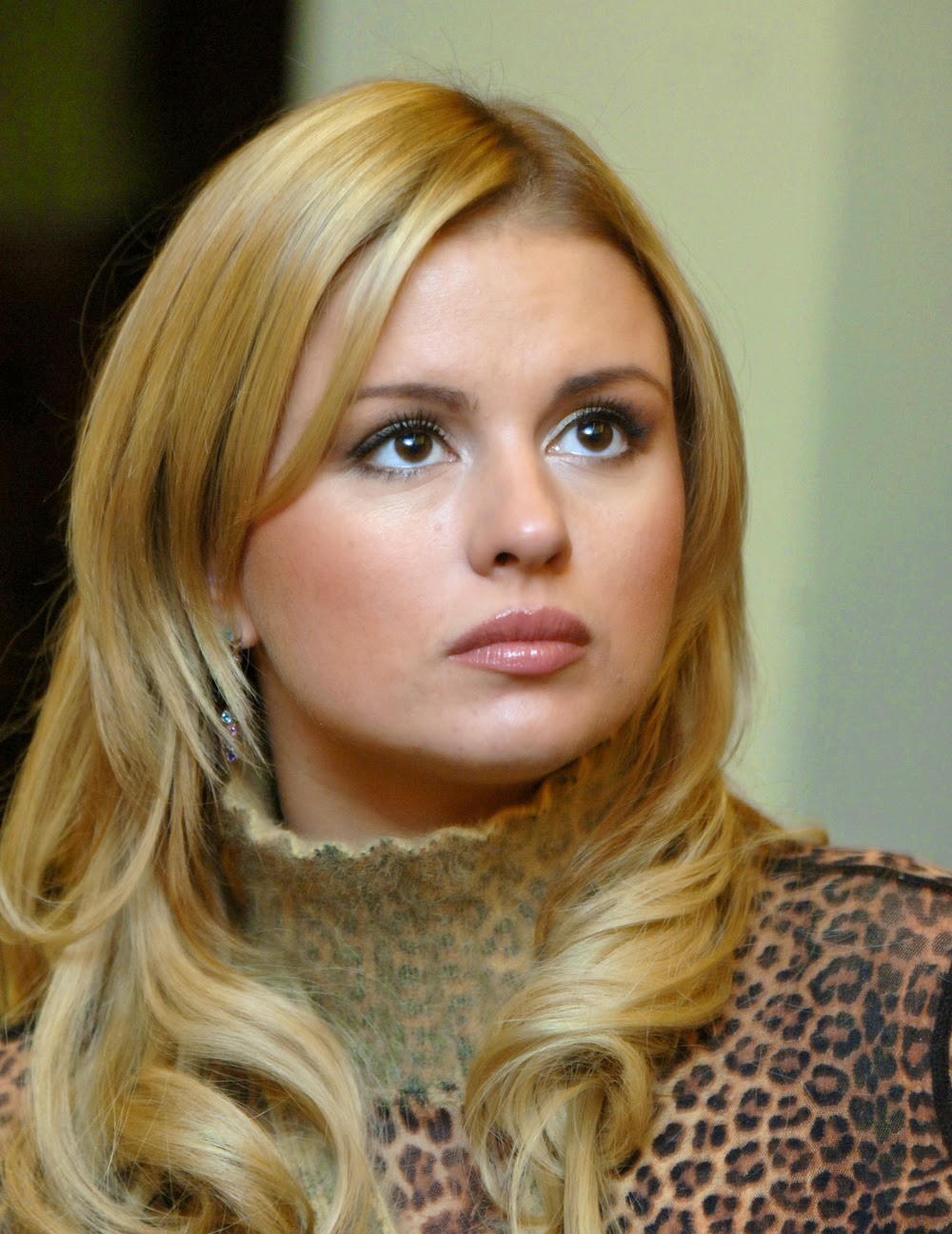 Russian singer Anna Semenovich HD Pictures | Wallpapers of Anna ...