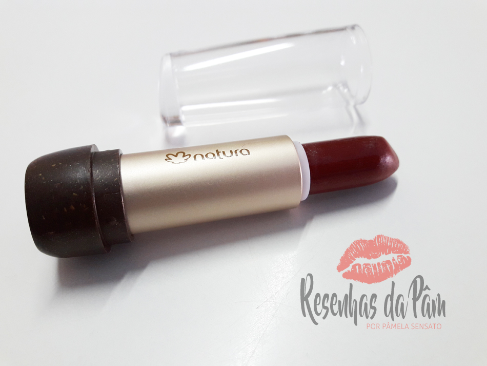 Natura Batom Aquarela Vinho - Pâmela Sensato | Resenhas & Afins