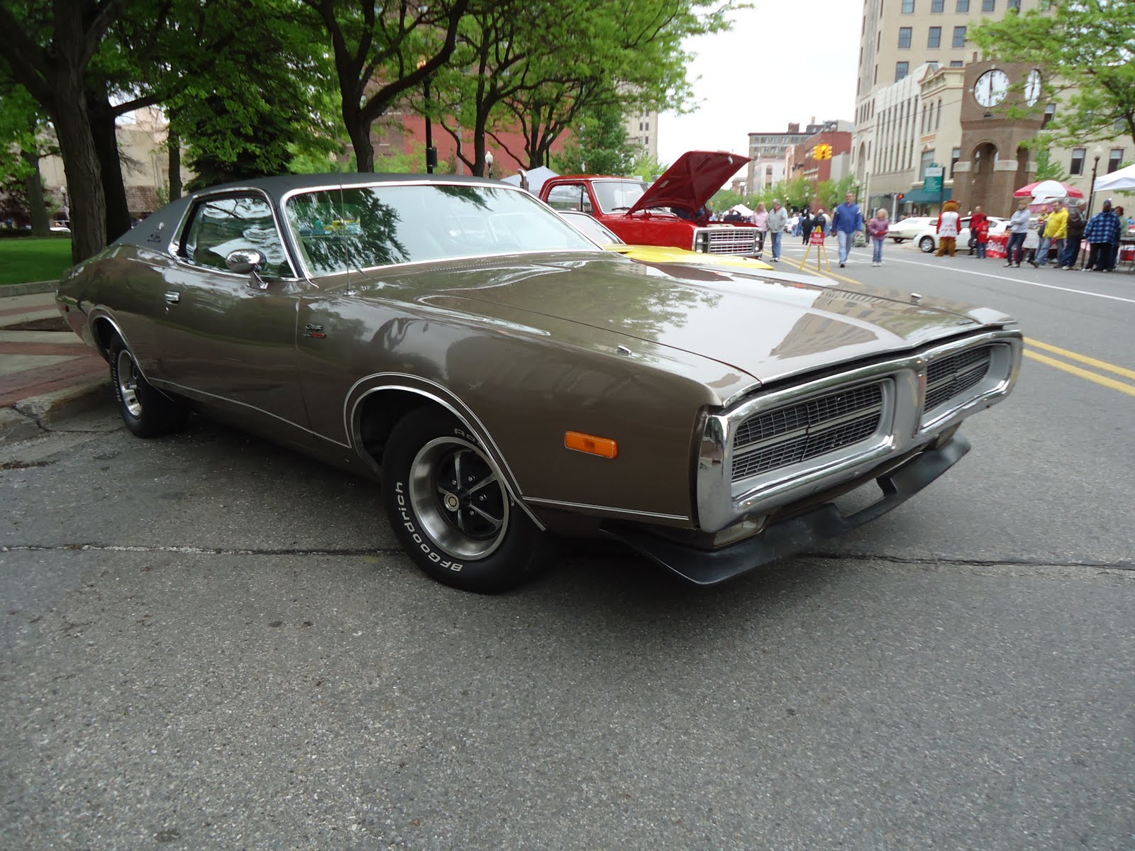 Classic Cars: 1973 Dodge Charger