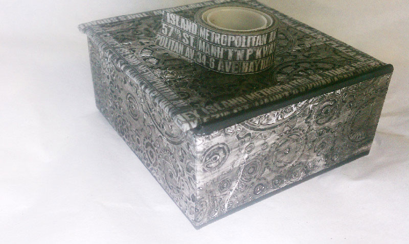 starrgazer creates: Embossed Metal Box Tutorial