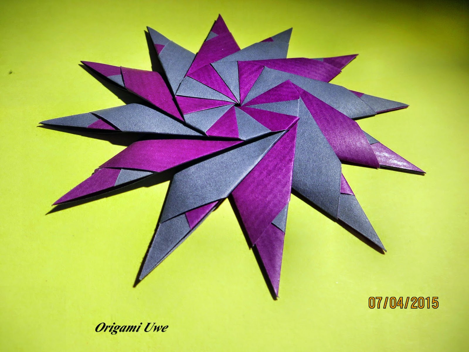 Origami, Fleurogami und Sterne : Swirl Star BR12S